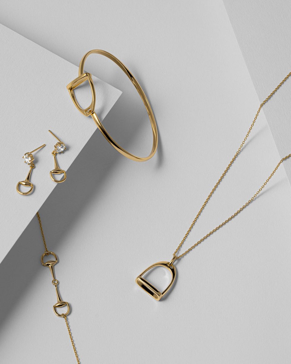 Hermines JOHANNE – Stirrup Bangle gull - Høymyr Stall og Hesteutstyr